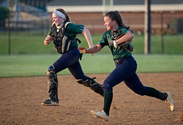 Hawks beat Dragons in region semis, earn 2nd straight state berth ...