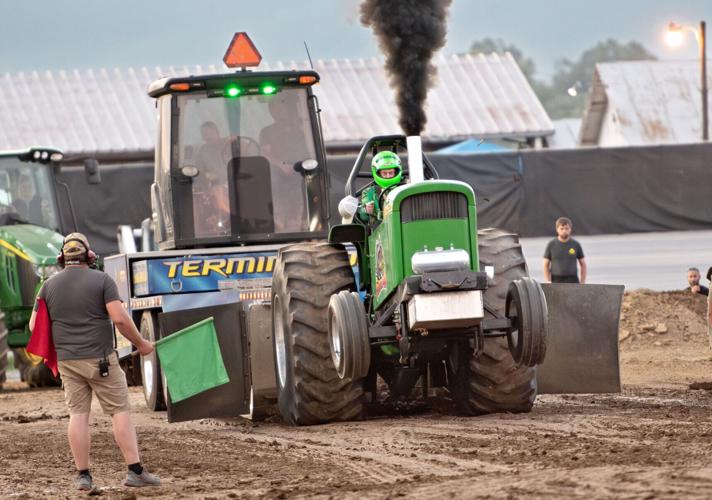 Modified Tractor Pull | Featured Stand Alone Photo | nvdaily.com