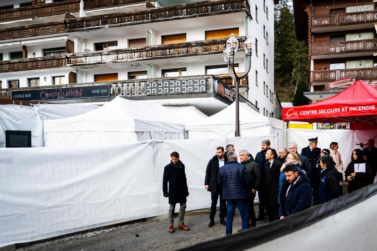People remember victims of the Swiss New Year's bar fire, in photos ...