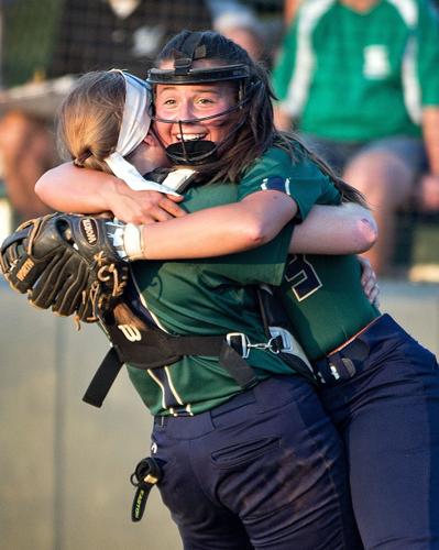 Hawks beat Dragons in region semis, earn 2nd straight state berth ...