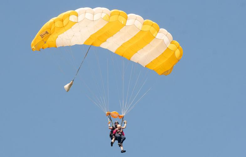 Jumping for the joy of it: 85-year-old aims to skydive 1,000 times ...