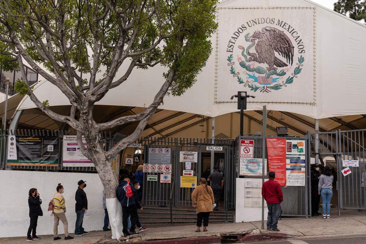 Trump review that could shutter Mexican consulates stokes worries ...