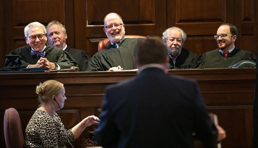 Portrait unveiled for retiring Warren County judge | Nvdaily | nvdaily.com