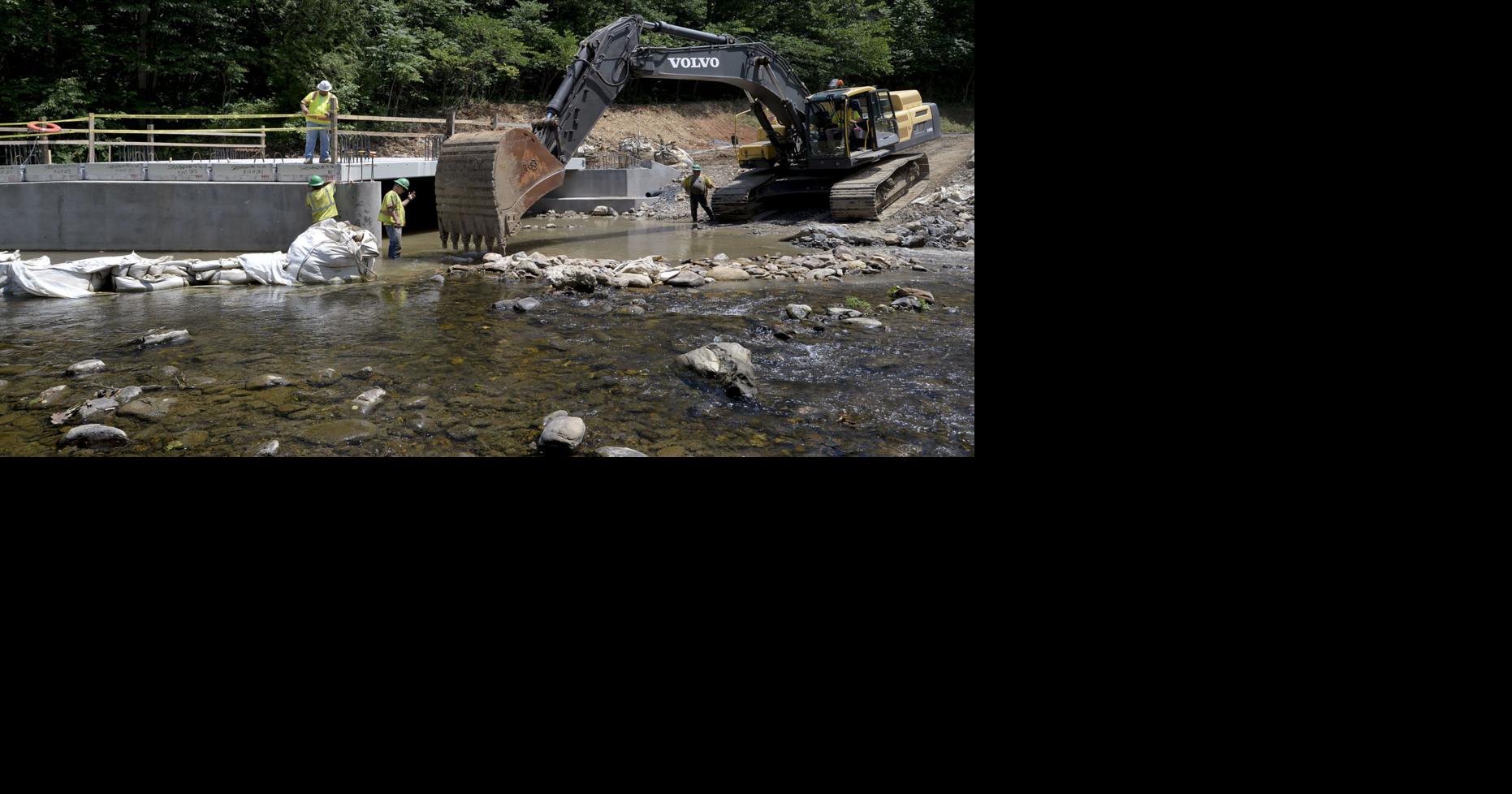 Stoney Creek Bridge work on track | Front Royal | nvdaily.com