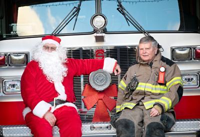 Santa to visit Shenandoah County atop firetruck sleigh | Nvdaily ...