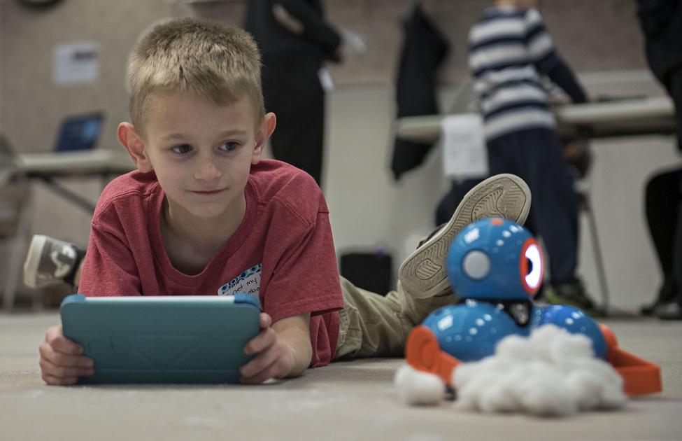 Students showcase robotics used in the classroom | Education | nvdaily.com