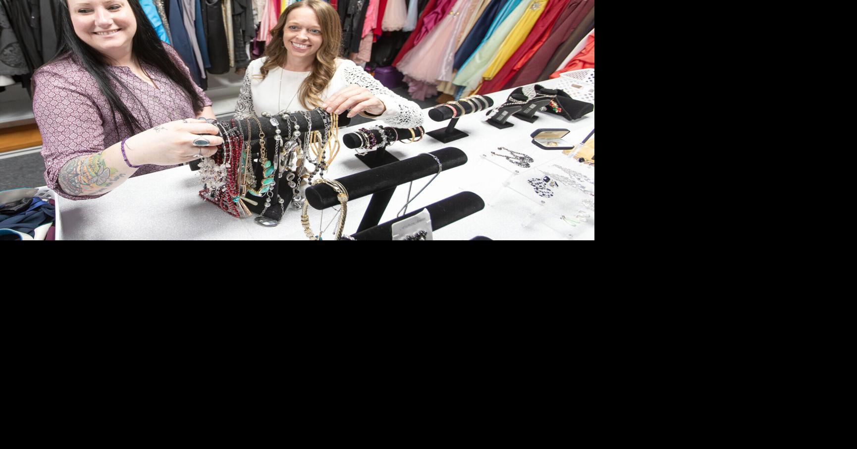 Bippity, boppity, boo: Glass Slipper provides free formalwear to Warren ...