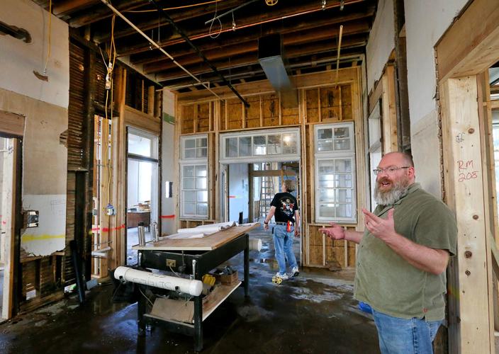 'We want to preserve the schoolhouse feel': Town Council gets peek of ...
