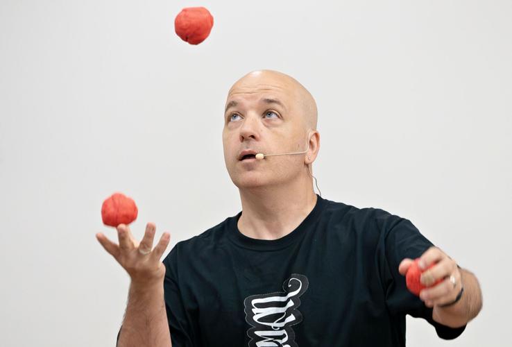 Magic Show | Featured Stand Alone Photo | nvdaily.com