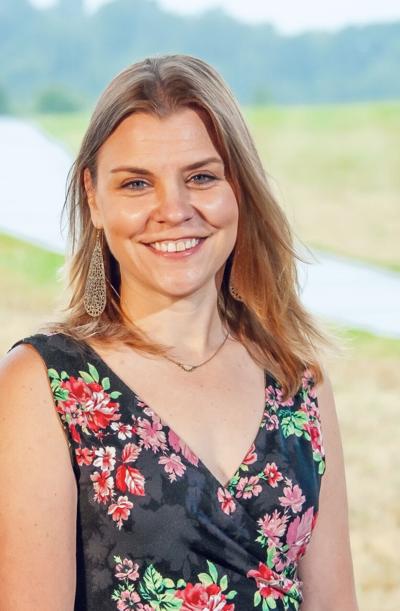 Jennifer Ellis running for Frederick County School Board in Back Creek ...