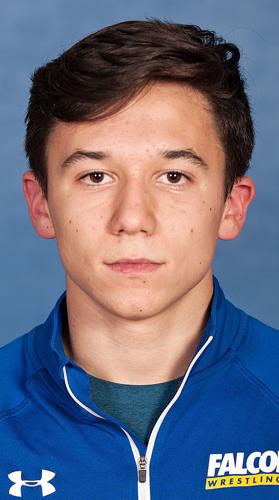 Camaraderie helping Central's wrestling team overcome low numbers ...