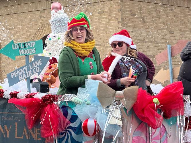 Front Royal Gets Festive | Nvdaily | nvdaily.com