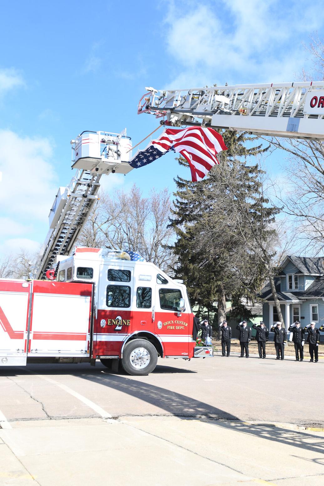 N'West Iowa fire departments salute comrade | Sioux Center News ...