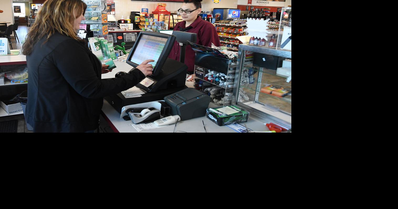 Sheldon Plaza adopts Sinclair brand | News | nwestiowa.com