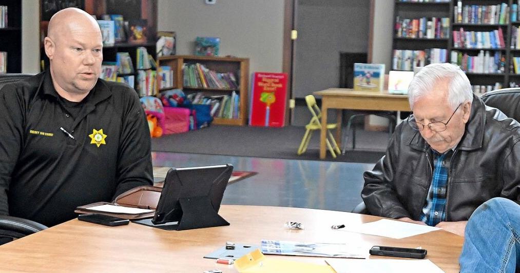 Ireton gets input on possible police shift | Hawarden Independent ...