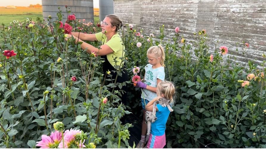 She was cut out for flowers | Agriculture | nwestiowa.com