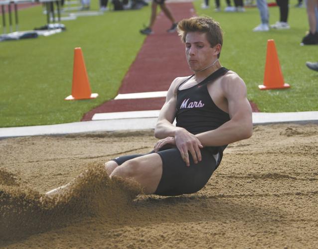 Le Mars boys place second at MRAC track meet | Sentinel | nwestiowa.com