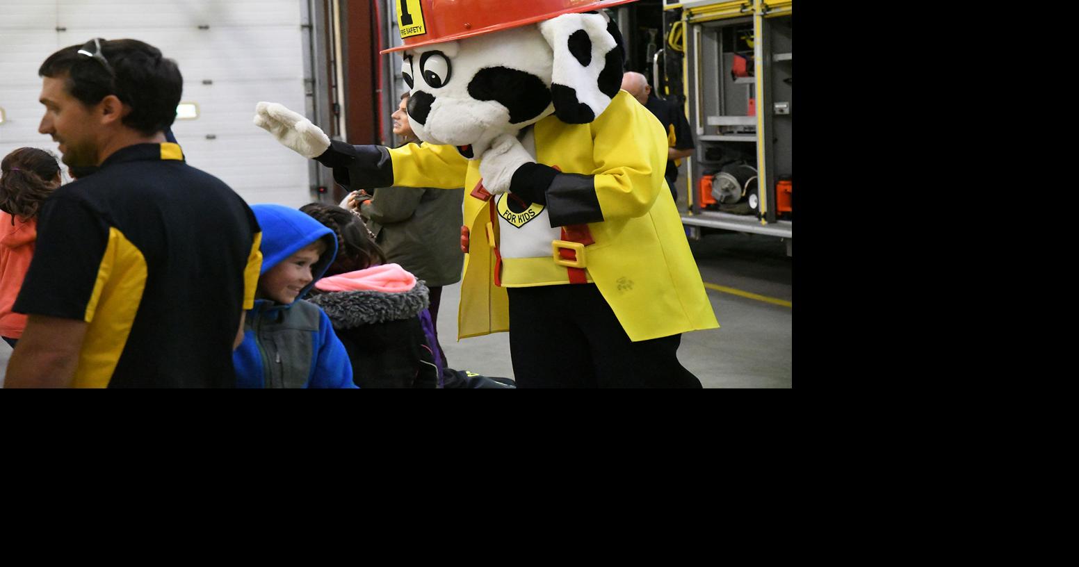 Rushing: Mascot life is ruff | Opinion | nwestiowa.com