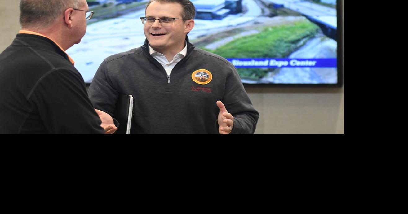 Gregg visits Rock Rapids engineering firm | News | nwestiowa.com