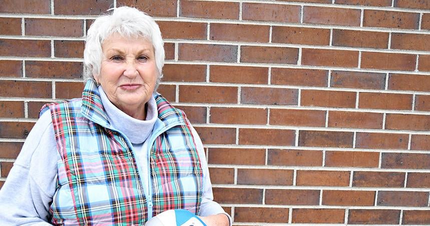 Ellis named volleyball official of the year | Sports | nwestiowa.com