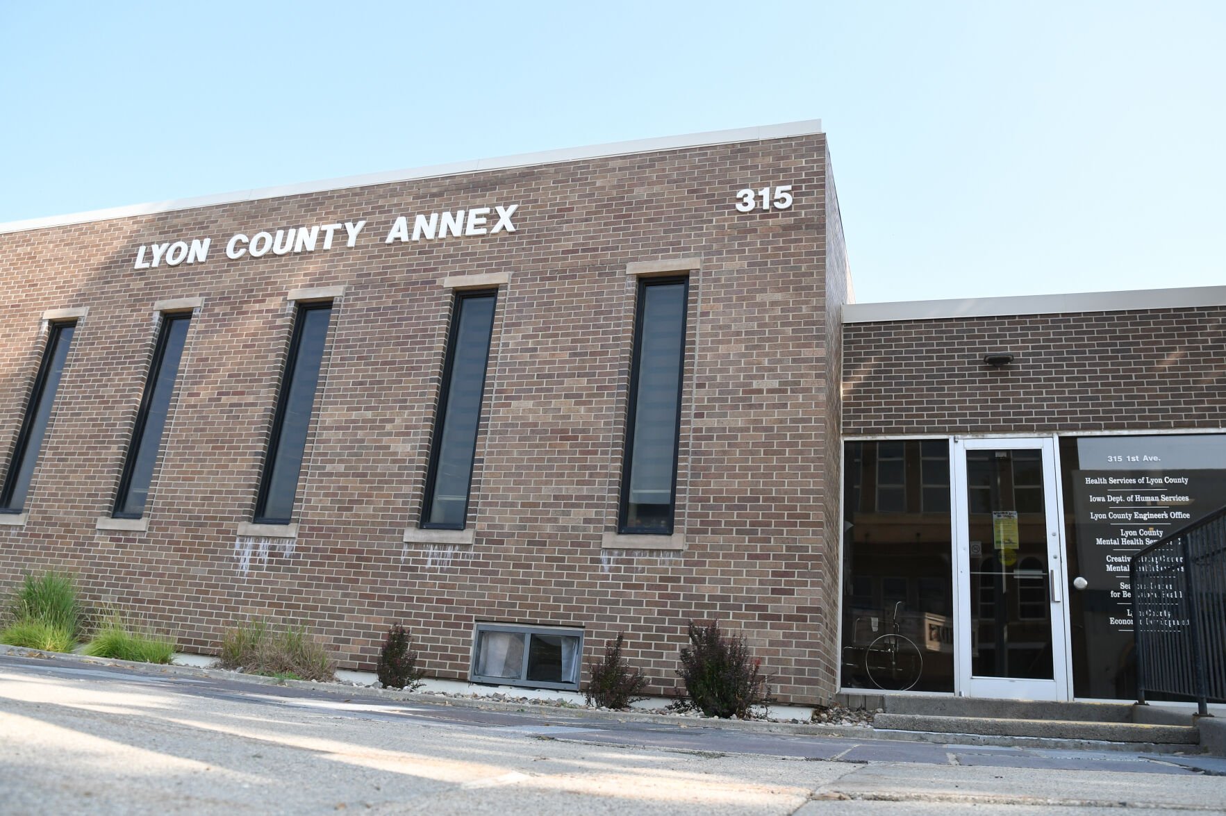 Lyon continues Annex Building chatter | News | nwestiowa.com