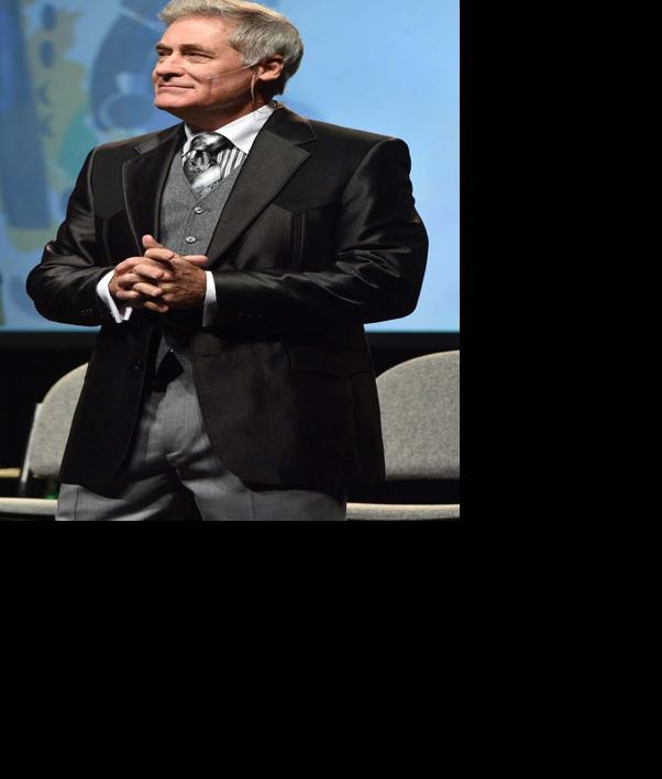 Entertainer Mayfield to provide laughs at dinner | Hawarden Independent ...