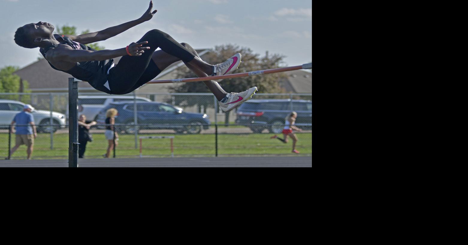 Depth helps Le Mars boys take second at MRAC track meet | Sentinel ...