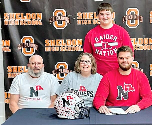 Sheldon shows heart with Davis fundraiser | News | nwestiowa.com