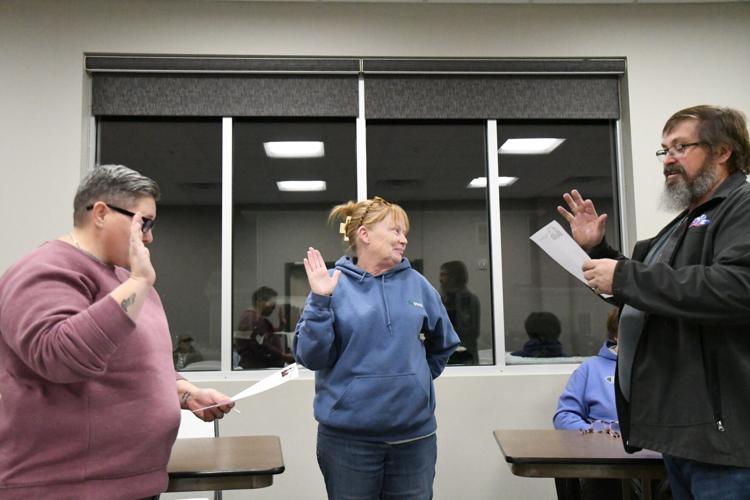 Draper sworn in as mayor; Mills, Webster take council seats | News ...