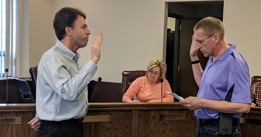 Geels sworn in as new Sheldon mayor | News | nwestiowa.com