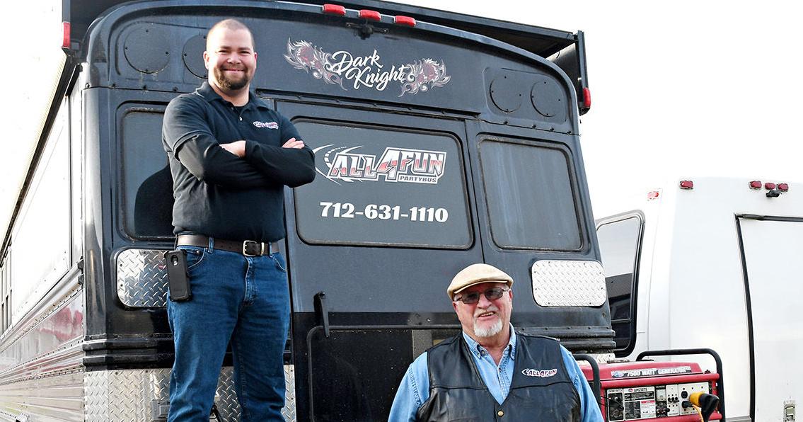 Sheldon party bus company ready to roll | News | nwestiowa.com