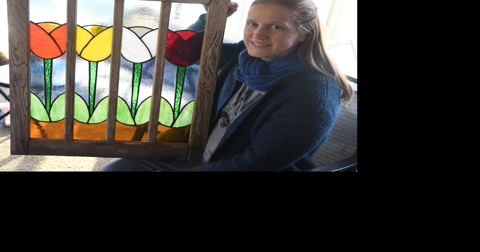 Lentell enjoys stained glass art hobby | Sioux Center News | nwestiowa.com