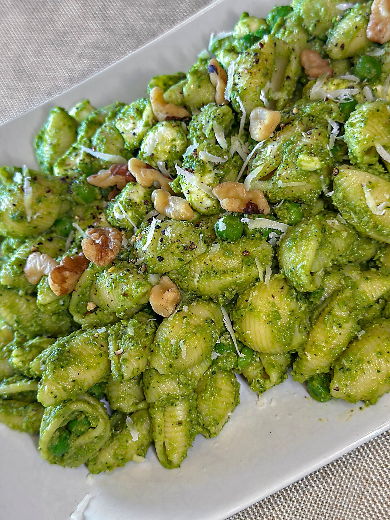 Fare with Flair: Green Pea Pesto Pasta | Okoboji Magazine | nwestiowa.com