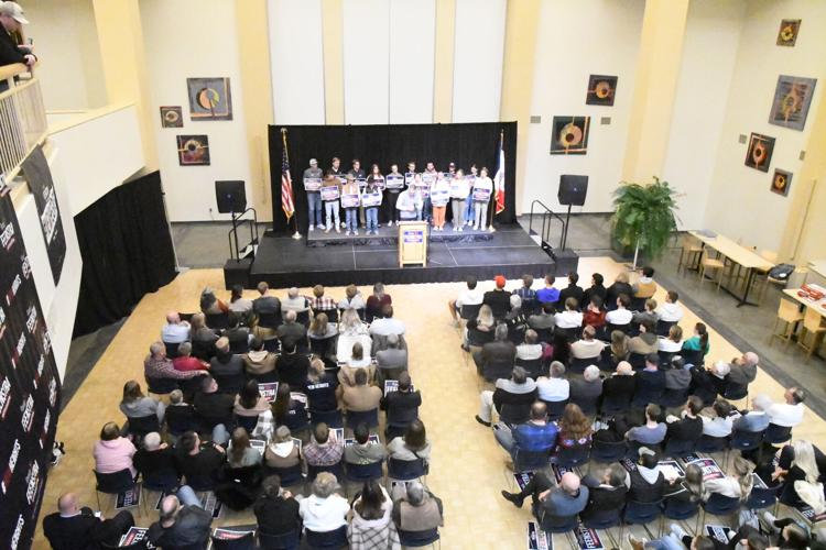 Feenstra starts statewide governor's campaign at Dordt | Nwest Iowa ...