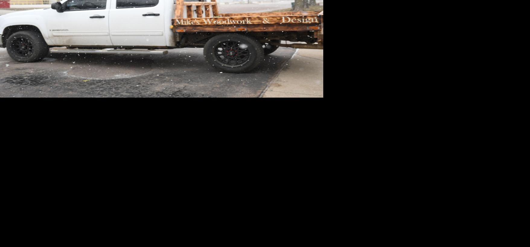 Snedeker's shop fills custom wood orders | Hawarden Independent/Ireton ...