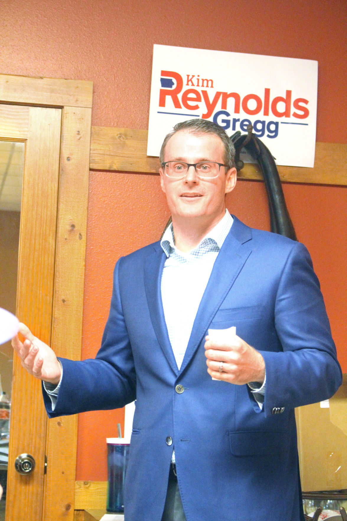 Gregg visits Hawarden to rally voters | Hawarden Independent/Ireton ...