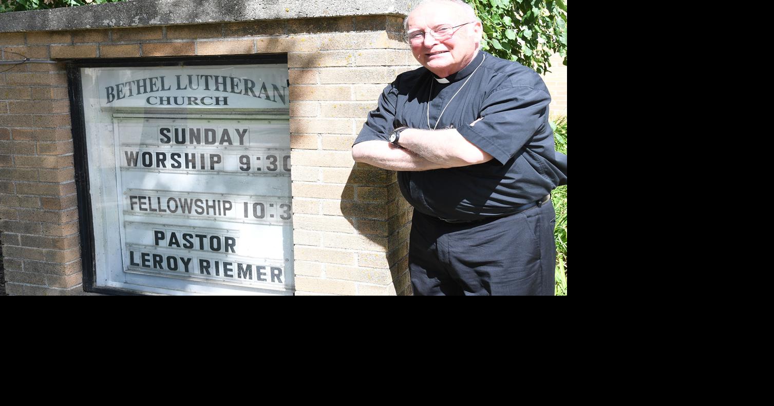 Sutherland pastor retiring after 49 years | News | nwestiowa.com