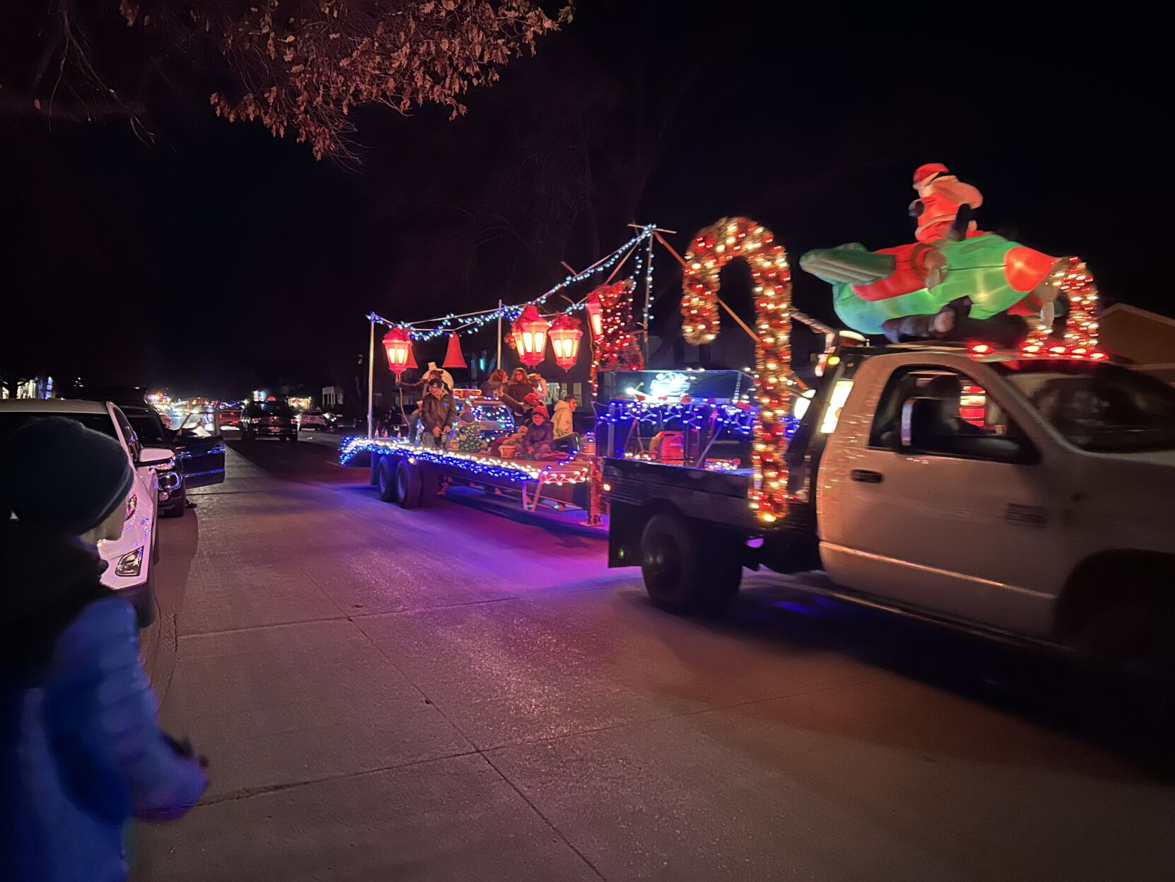 Lighted Christmas Parade will shine Saturday | Sentinel | nwestiowa.com