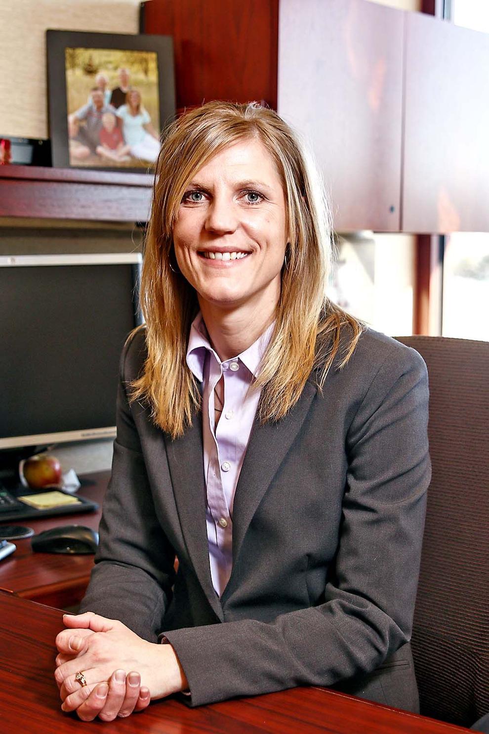 20 UNDER 40: Cindy Van Regenmorter | News | nwestiowa.com