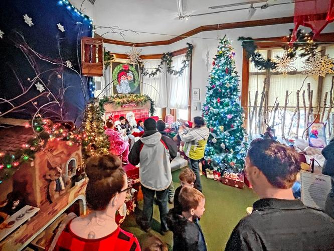 Here comes Santa Claus | Discover | nwestiowa.com