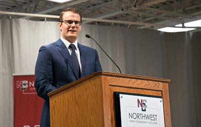 Lt. Gov. Gregg learning on the job | News | nwestiowa.com