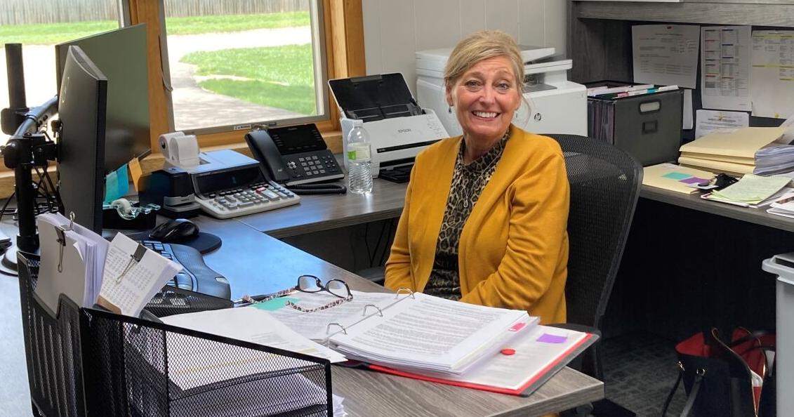 Colling dedicates 45 years to Mid-Sioux | Sentinel | nwestiowa.com