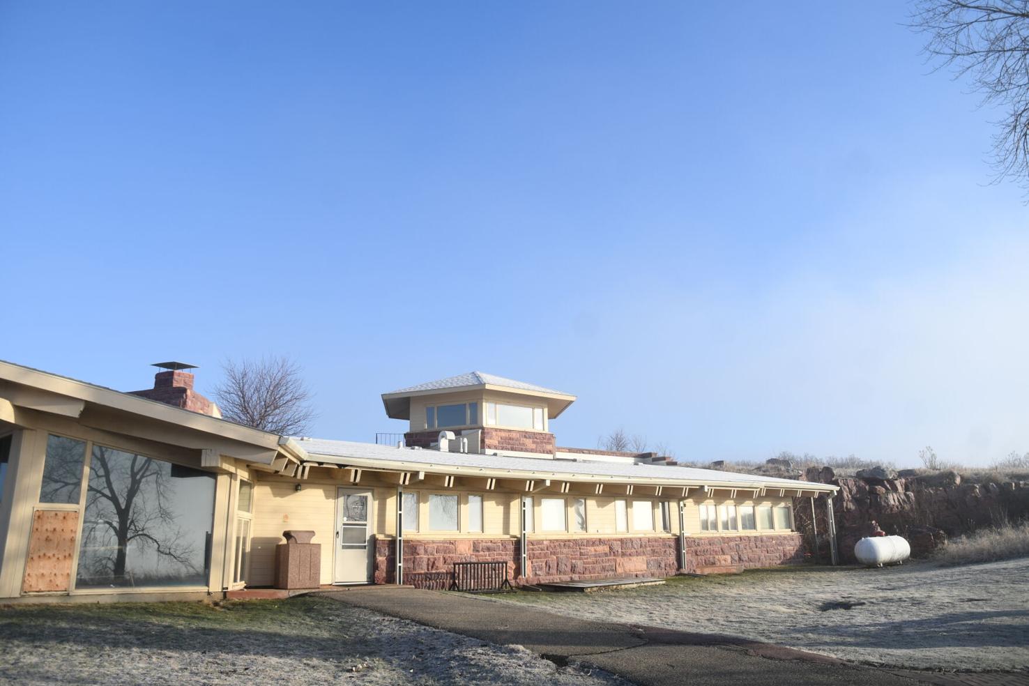 Iconic Manfred House faces fraught fate | News | nwestiowa.com