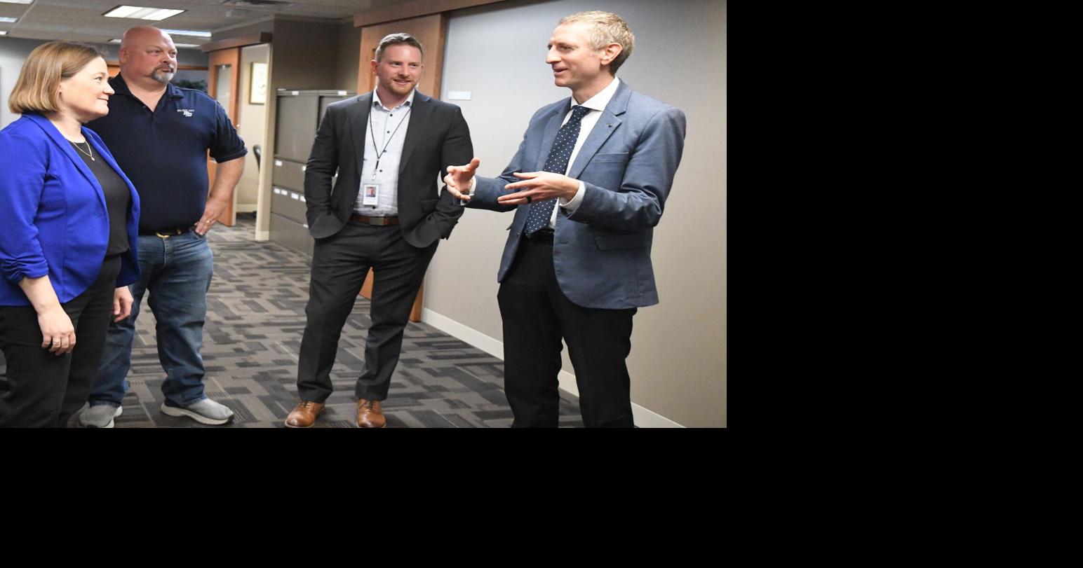 Iowa attorney general comes to Sioux Center | Sioux Center News ...