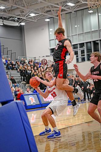 Le Mars boys basketball ends season with overtime loss to Sioux Center ...