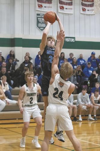 MMCRU splits basketball games with Trinity | Sentinel | nwestiowa.com
