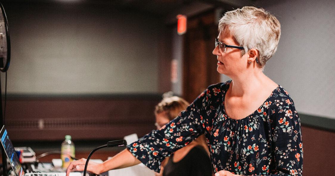 Inwood native, husband run theatre company | News | nwestiowa.com