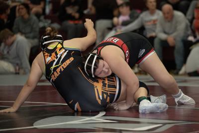 Le Mars girls wrestling competes at Okoboji | Sentinel | nwestiowa.com