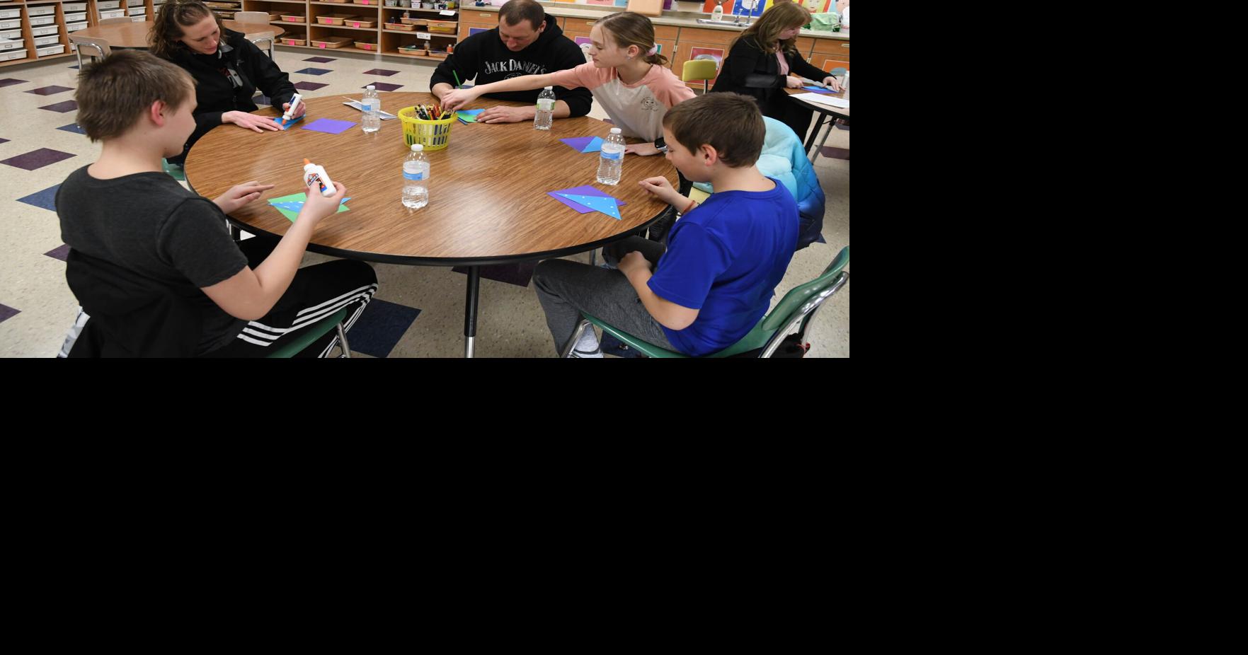 Sheldon schools host Family Fun Night | News | nwestiowa.com