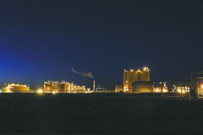 Valero execs tour Hartley plant | News | nwestiowa.com